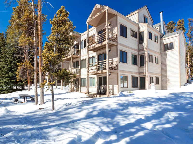 Wildwood Suites | Summit Mountain Rentals