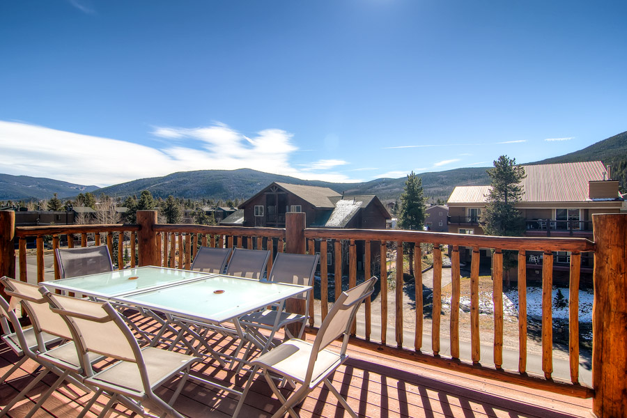 Mt. Victoria Lodge | Summit Mountain Rentals